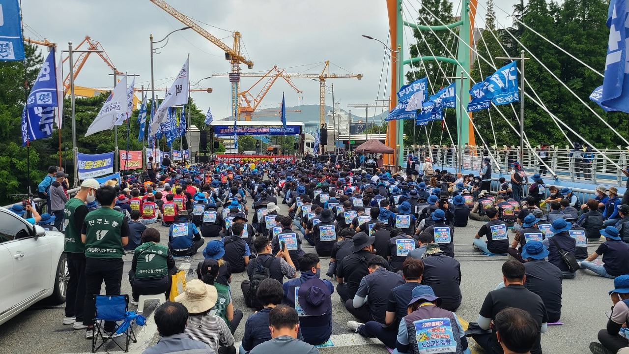 Struggling in Solidarity | libcom.org